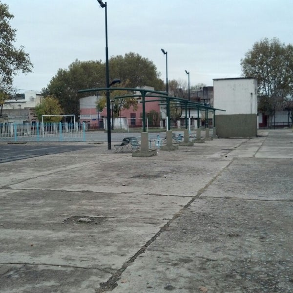 Plaza Guillermo y Alfredo Barbieri - Plaza in Parque Patricios