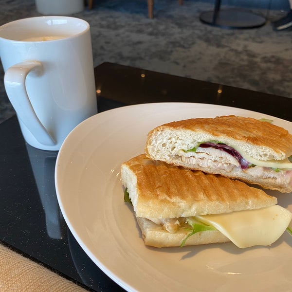 MAS Golden Lounge - Satellite - 138 tips