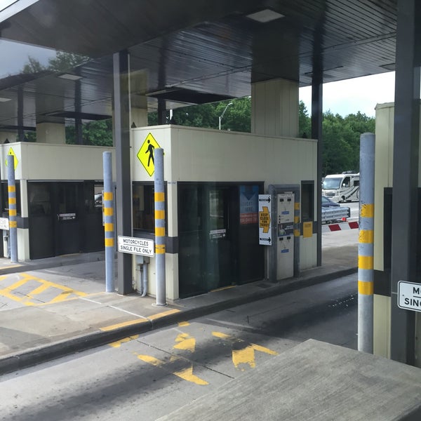 Ohio Turnpike - Exit 142 Lorain County West - Toll Booth