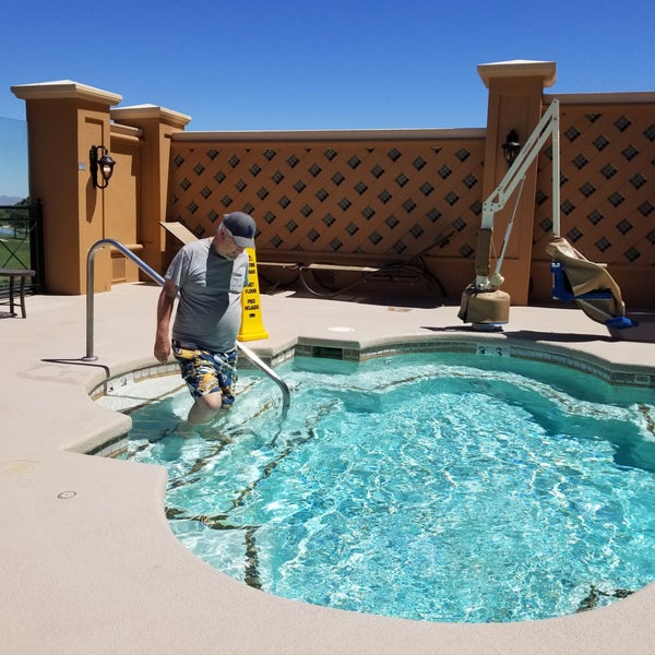 Suncoast Pool - Hotel Pool in Summerlin