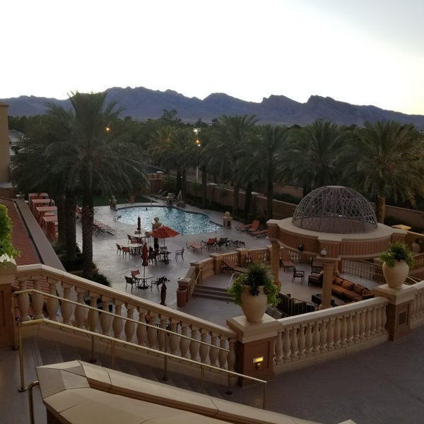 Suncoast Pool - Hotel Pool in Summerlin