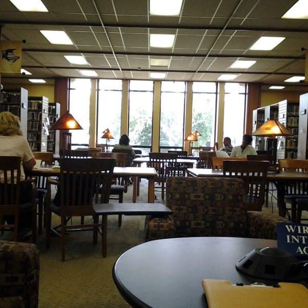 Salina Public Library - 301 W Elm St