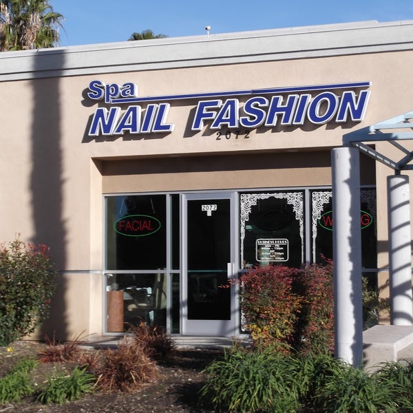 Nail Salon Outside