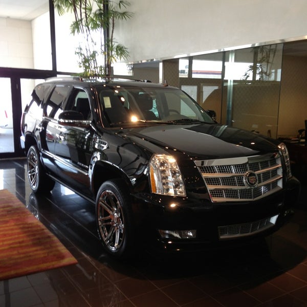 Photos at Sewell Cadillac of Dallas - Car Dealership