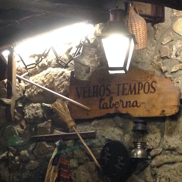 Velhos Tempos Taberna - Restaurant