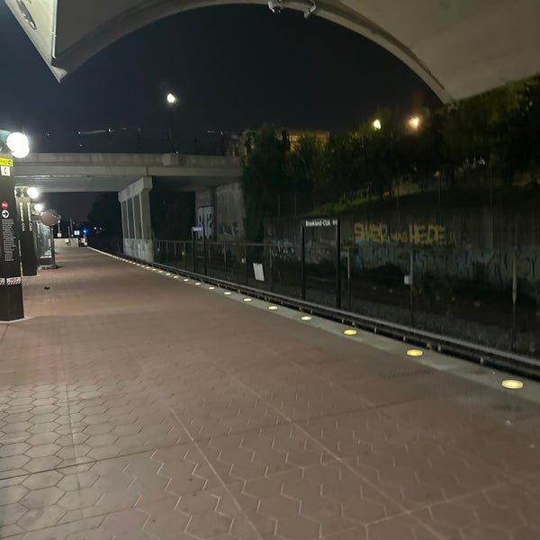 Brookland-CUA Metro Station - Metro Station in Washington