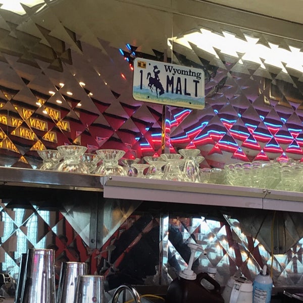 Johnny J's - 19 tips