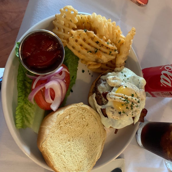 Paramount Grill - 12 SW 1st Ave