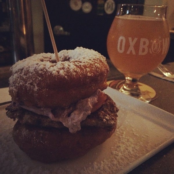 Nosh Kitchen Bar - Downtown Portland - 87 tips