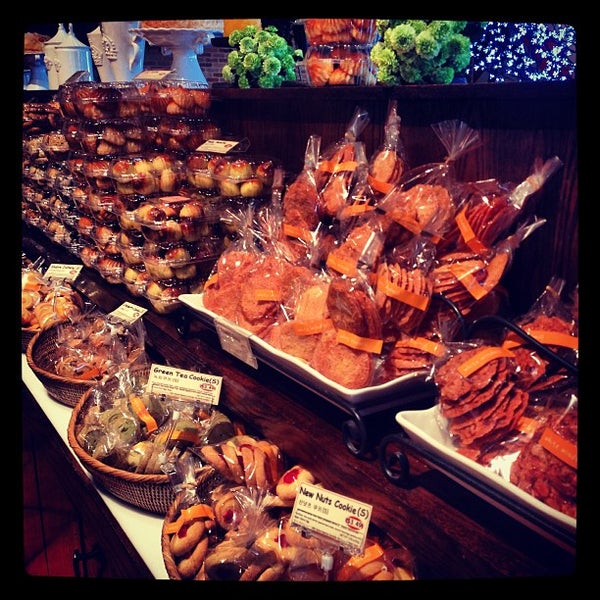 White Windmill Bakery and Cafe - Bakery in Doraville