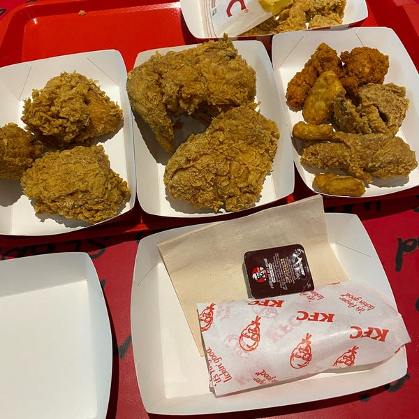 KFC (เคเอฟซี) - Fast Food Restaurant in Mae Rim