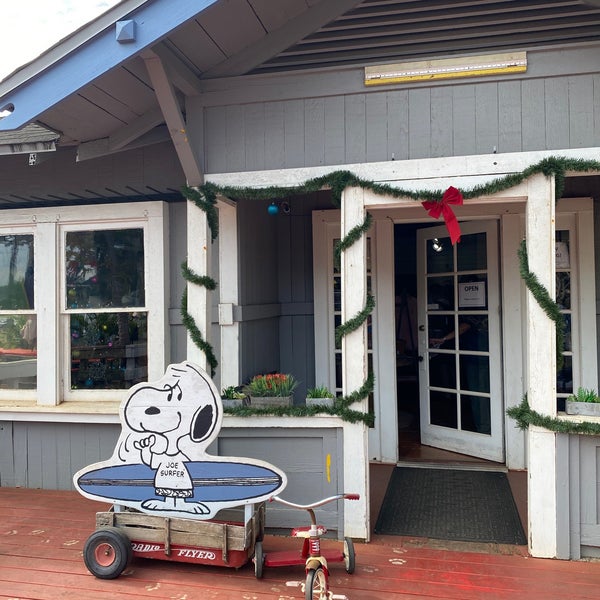 Snoopy's Surf Shop - North Shore - Hale‘iwa, HI