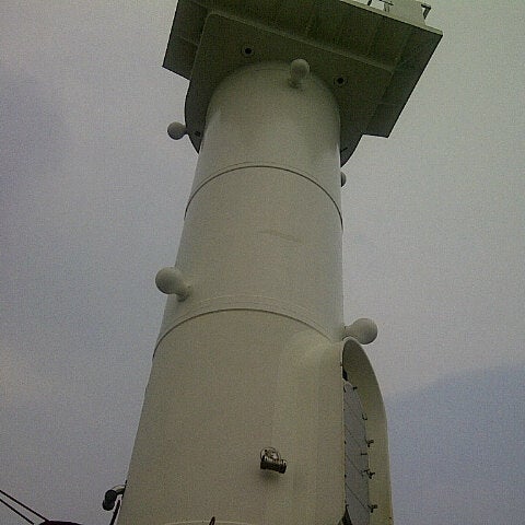 Helen Mars Light Beacon - 2 visitors