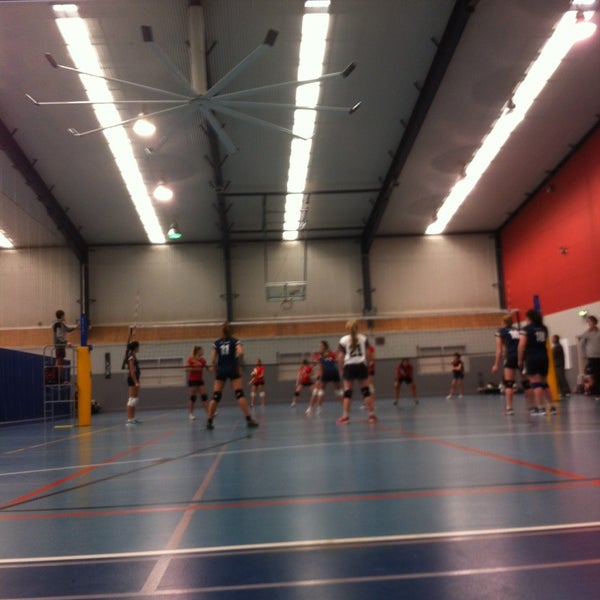 Centenary State High School - High School in Jindalee