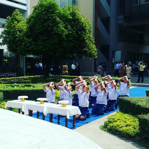 Photos at โรงเรียนราชินี (Rajini School) - School in พระบรมมหาราชวัง