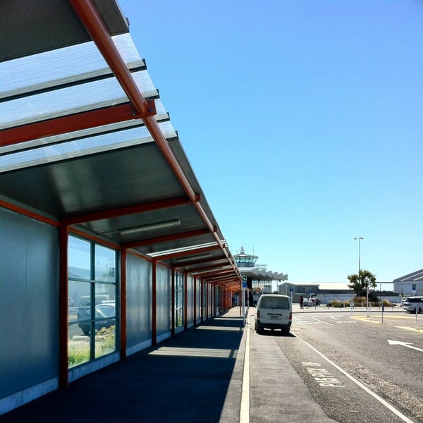 Invercargill Airport (IVC) - Airport Ave.