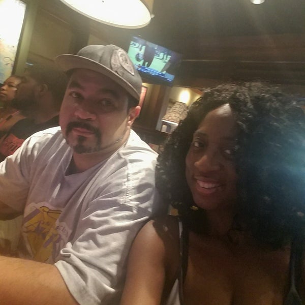 Ruby Tuesday - American Restaurant in Clinton