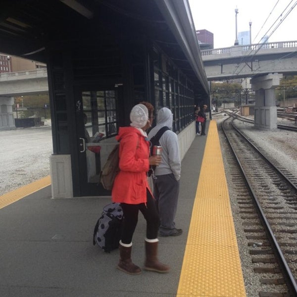 Metra - Museum Campus / 11th Street - Grant Park - Michigan Ave