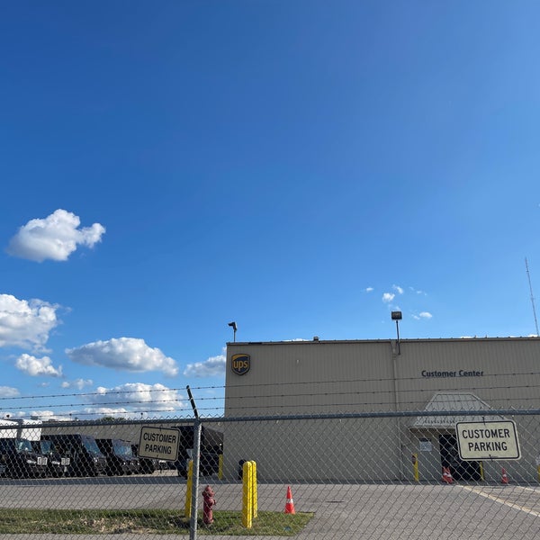 UPS Customer Center - Shipping, Freight, and Material Transportation ...