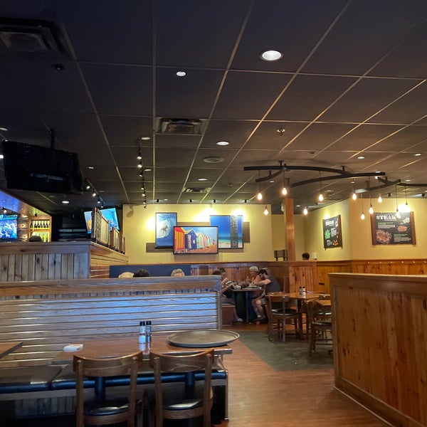 Outback Steakhouse Interior