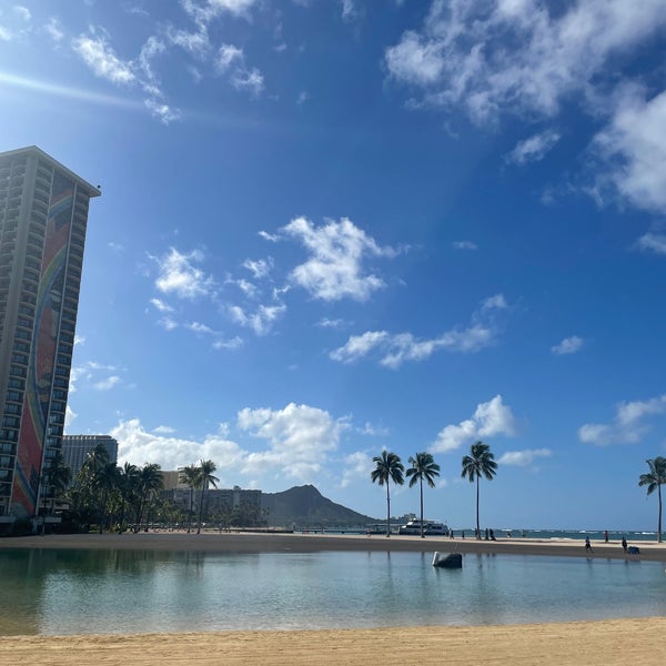 Duke Paoa Kahanamoku Lagoon - Waikiki - Honolulu, HI