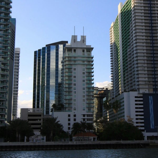 Solaris - Structure in Miami