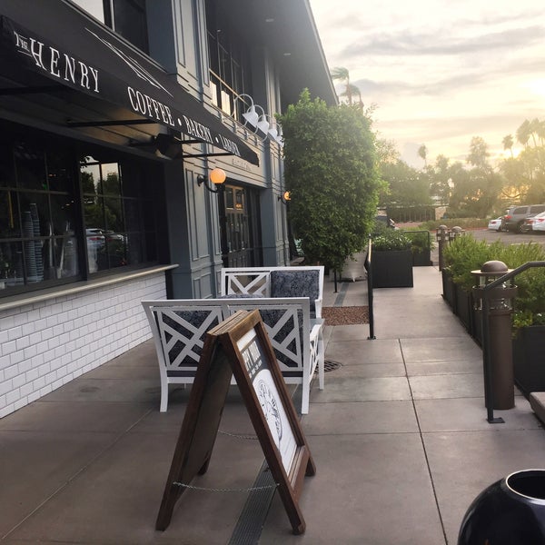 The Henry - American Restaurant in Phoenix