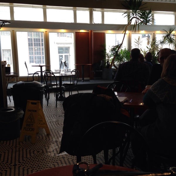 Photos at New Moon Cafe - 23 tips from 864 visitors