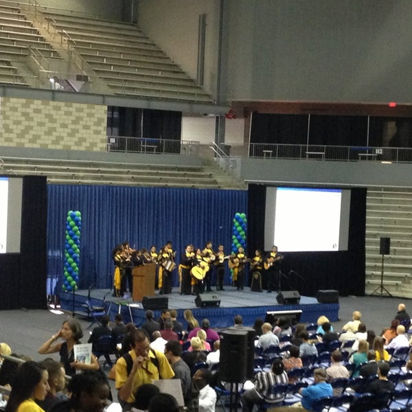 Photos at Ellis Davis Fieldhouse - Southwest Dallas - 3 tips from 279 ...