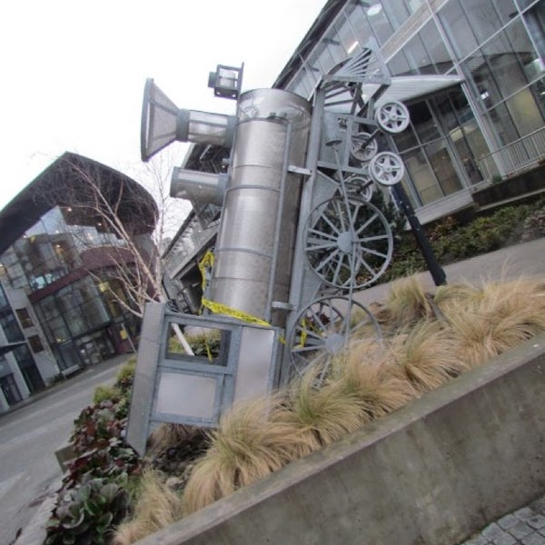 Holdom SkyTrain Station - 5 tips from 655 visitors