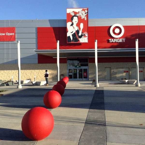 Target (Now Closed) - Metrotown - 6 tips from 332 visitors