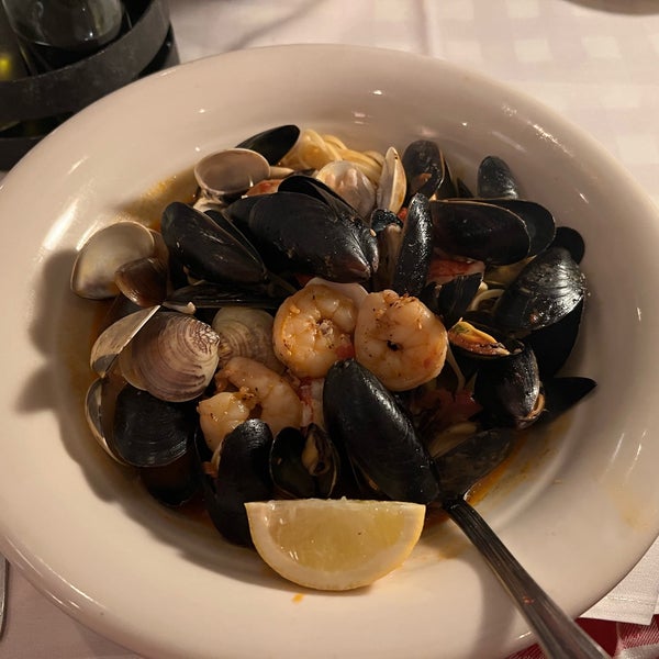 Maggiano's Little Italy - North Buckhead - 3368 Peachtree Road