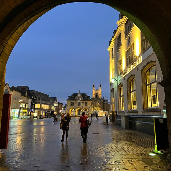 Cathedral Square - Plaza in Peterborough