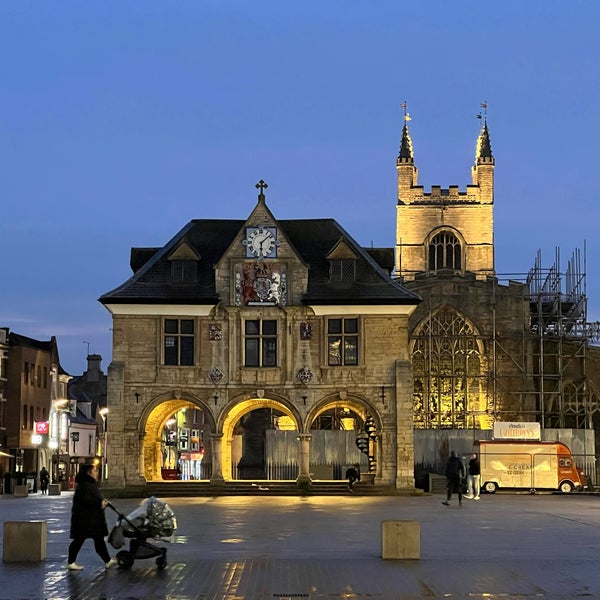 Cathedral Square - Plaza in Peterborough