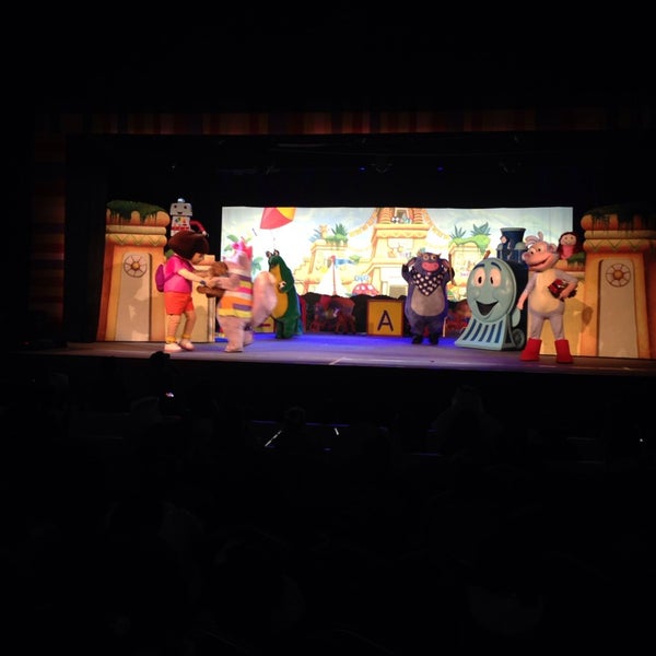 Dora The Explorer Live Show - Arts and Entertainment