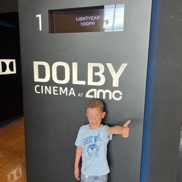AMC Hawthorn 12 - Movie Theater in Vernon Hills