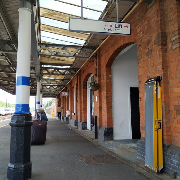 Hitchin Railway Station (HIT) - 14 tips from 1654 visitors