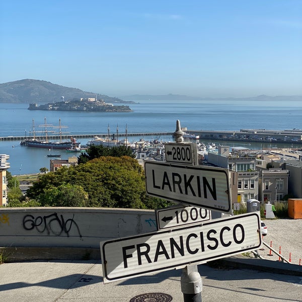 Top of the Larkin Street Stairs - Russian Hill - 3 tips
