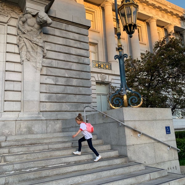 San Francisco City Hall Steps - Civic Center - San Francisco, CA