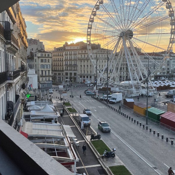 Hôtel la Résidence du Vieux-Port - Hôtel de Ville - 18, quai du Port