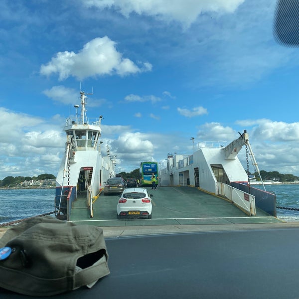 Sandbanks / Shell Bay Chain Ferry - 21 tips