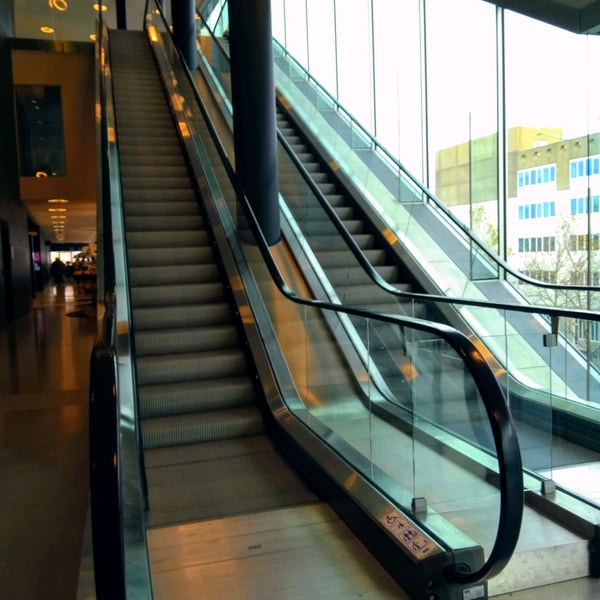 De Nieuwe Bibliotheek - Centrum Almere Stad - 20 tips from 717 visitors