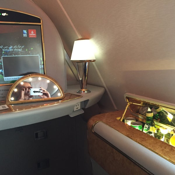 Emirates Flight 803 - مطار دبي الدولي - DXB Airport