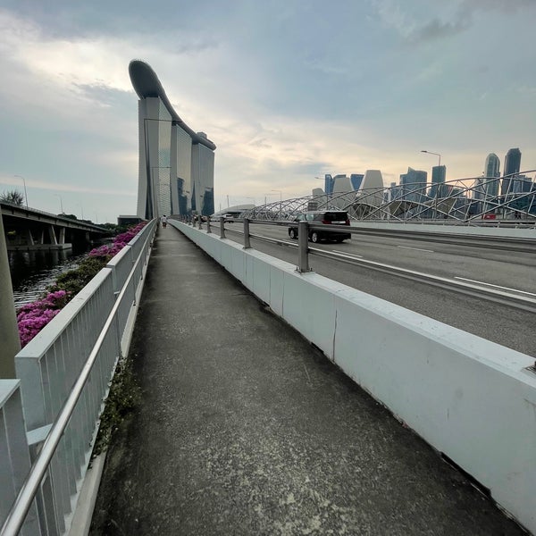 Benjamin Sheares Bridge