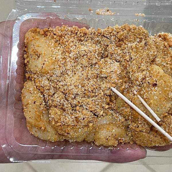 Queensway Lau Tan Tutu Kueh - Snack Place in Singapore