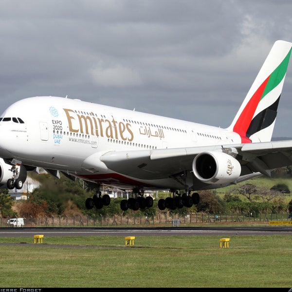 Photos at EK385 HKG-BKK-DXB / Emirates - 3 tips from 148 visitors