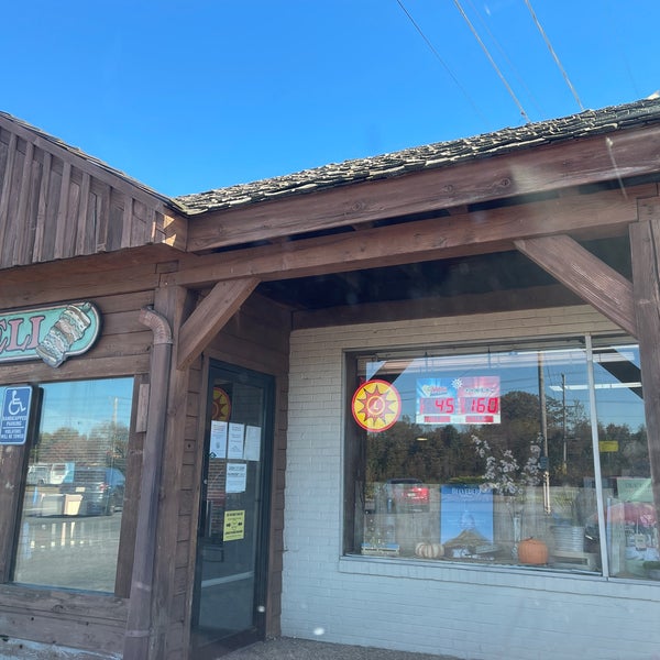 Rips Country Inn - 31 tips