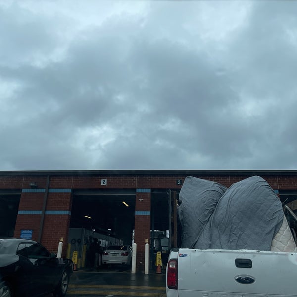 Photos at Vehicle Emissions Inspection Program (VEIP) Station - 8 tips ...