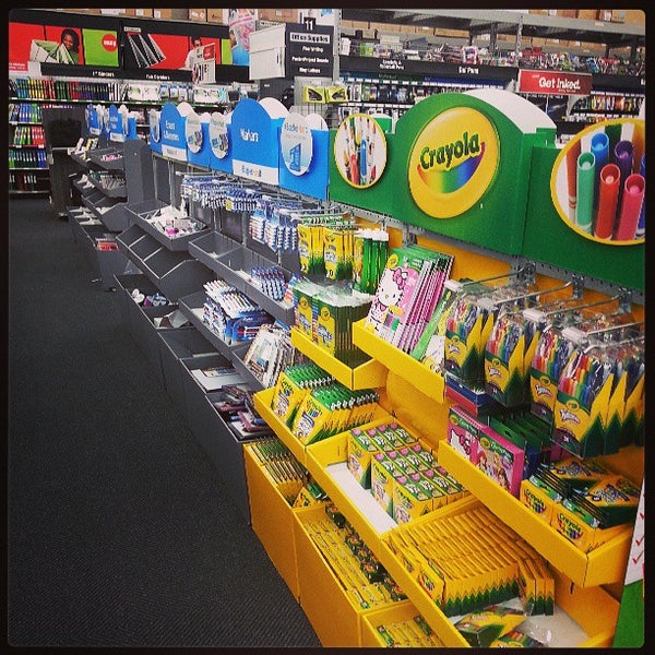 Staples - South Loop - 1130 South Canal Street