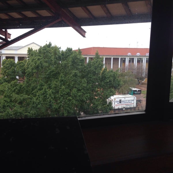 UWC Library - College Library